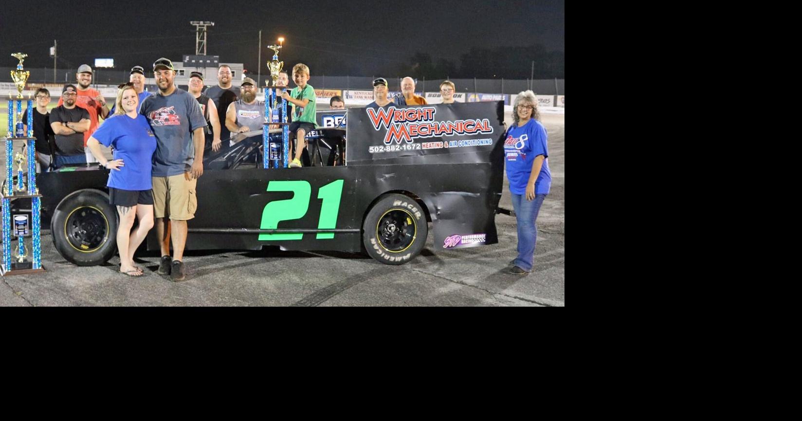 AUTO RACING: Mitchell outduels Puckett in Twin 45s | Sports ...