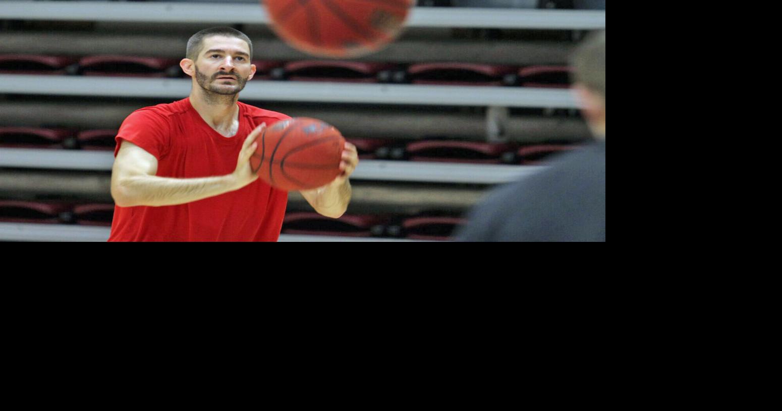 BASKETBALL: Hobbs has made a career out of hoops | Sports ...