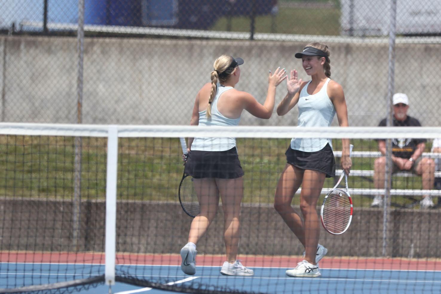 GIRLS' TENNIS: Floyd duo advances to state semis | Sports ...