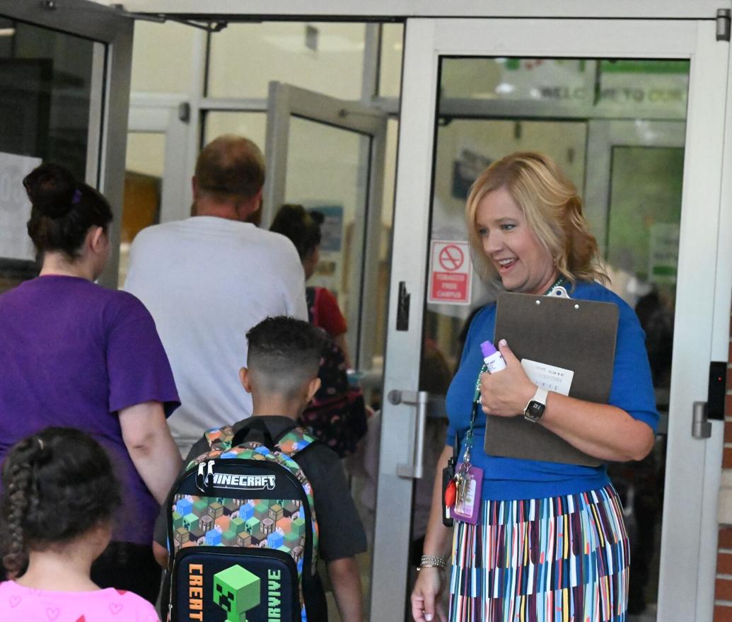 New Albany-Floyd County Schools back in session | News | newsandtribune.com
