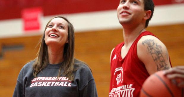 JUST A HOOPS COACH: Jeff assistant Amy Gilbert unconcerned about being ...