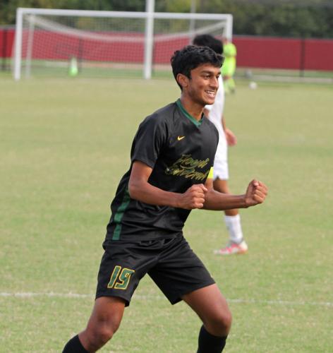 BOYS' SOCCER: Floyd, 'Dogs advance to sectional final | Sports | newsandtribune.com
