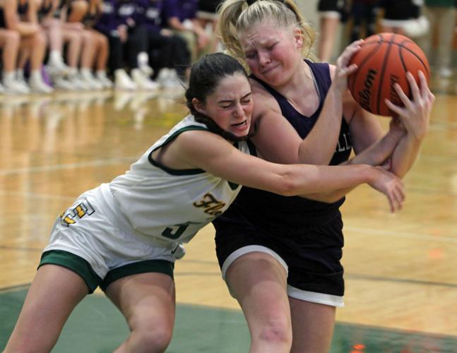 GIRLS' BASKETBALL: No. 2 Eagles eke out win over Floyd | Sports ...