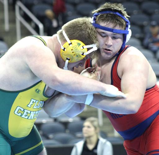 BOYS' WRESTLING: Five Highlanders advance to IHSAA State Finals ...