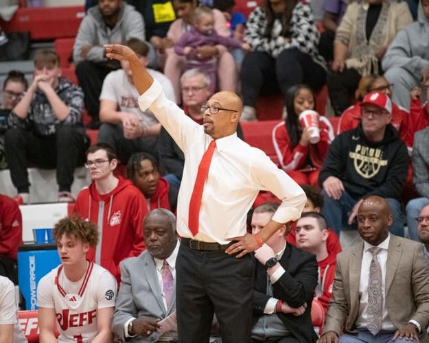 BOYS' BASKETBALL: Red Devils weather Pioneers' perfect first half ...