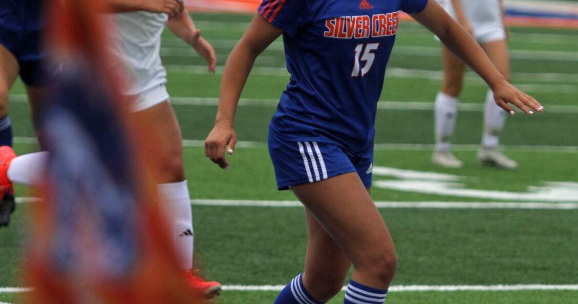GIRLS' SOCCER ROUNDUP: Lewis, Gant lead Dragons to win | Sports ...
