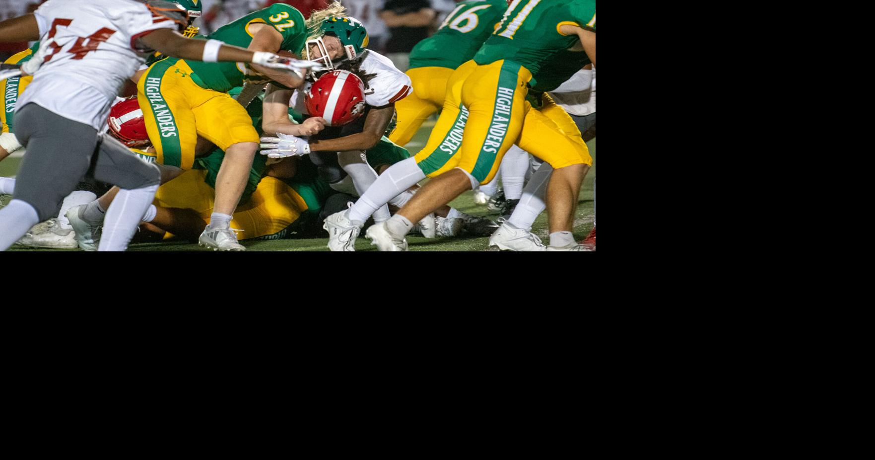 HIGH SCHOOL FOOTBALL ROUNDUP: Highlanders roll over Raiders in opener ...