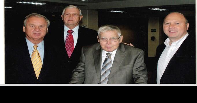 Former New Albany mayor Real praised for honesty, integrity | News ...