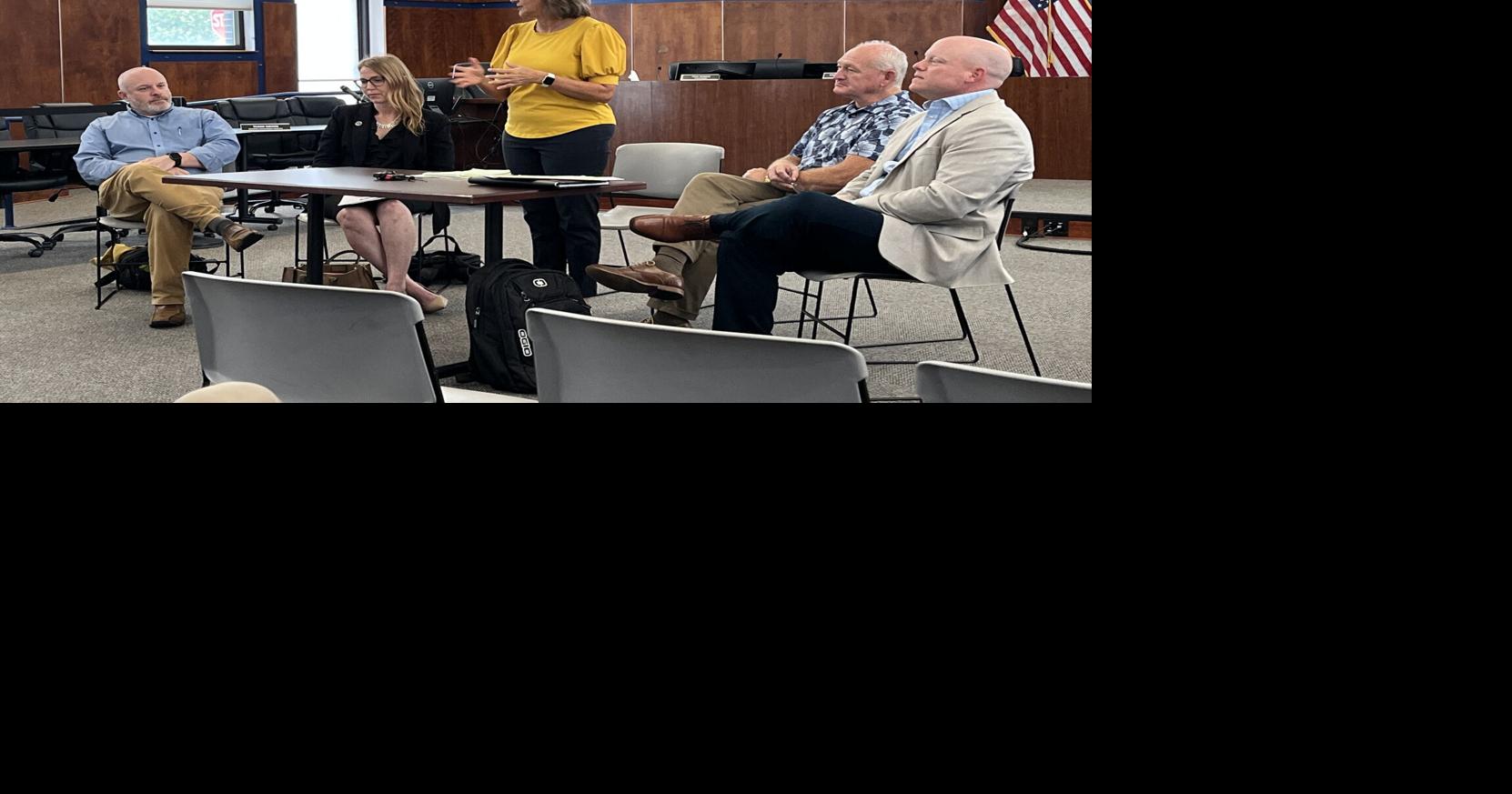 Rep. Dant Chesser facilitates town hall on Second Street Bridge safety ...