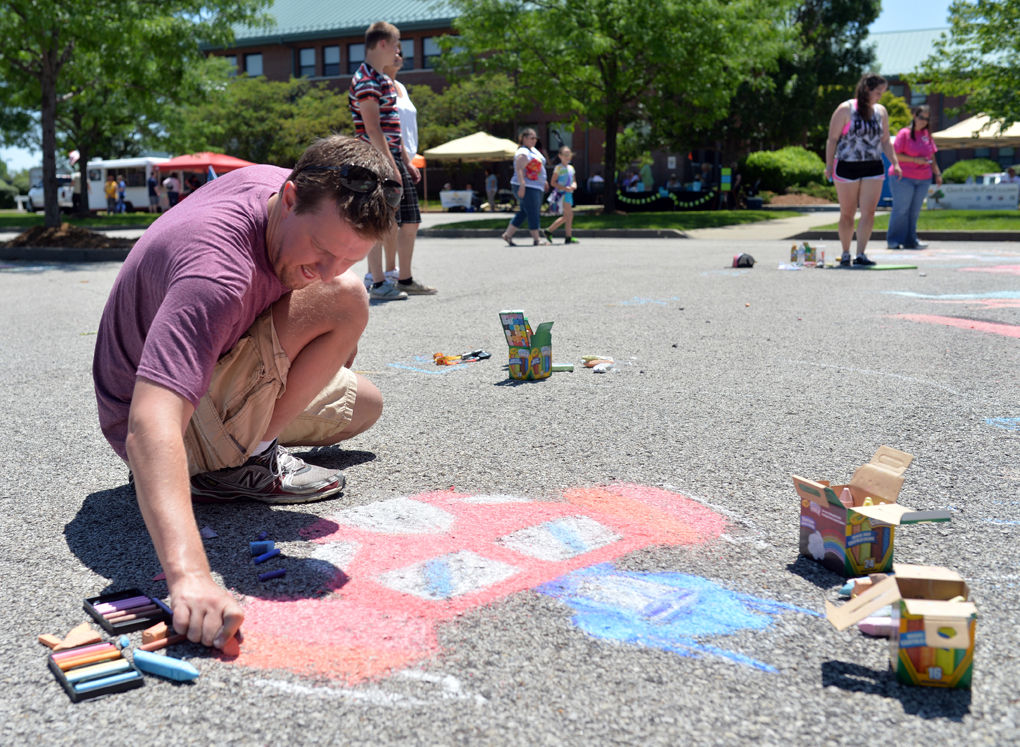 WALKING ON ART: Clarksville Chalk Walk Festival draws artists of all ...