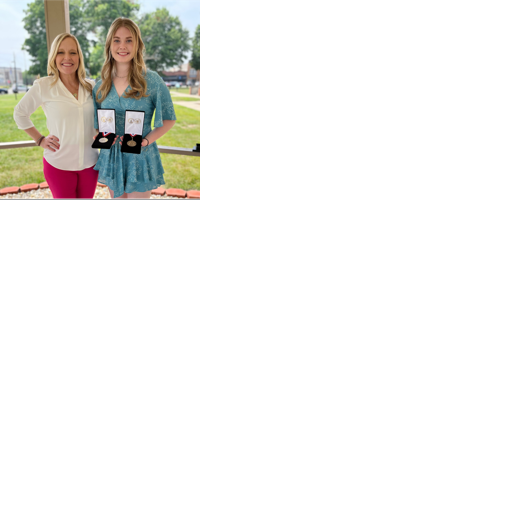 Congresswoman Houchin presents Congressional Award medals to Scottsburg ...