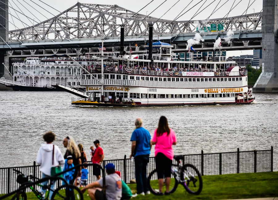 PHOTOS: Great Steamboat Race honors tradition | News | newsandtribune.com