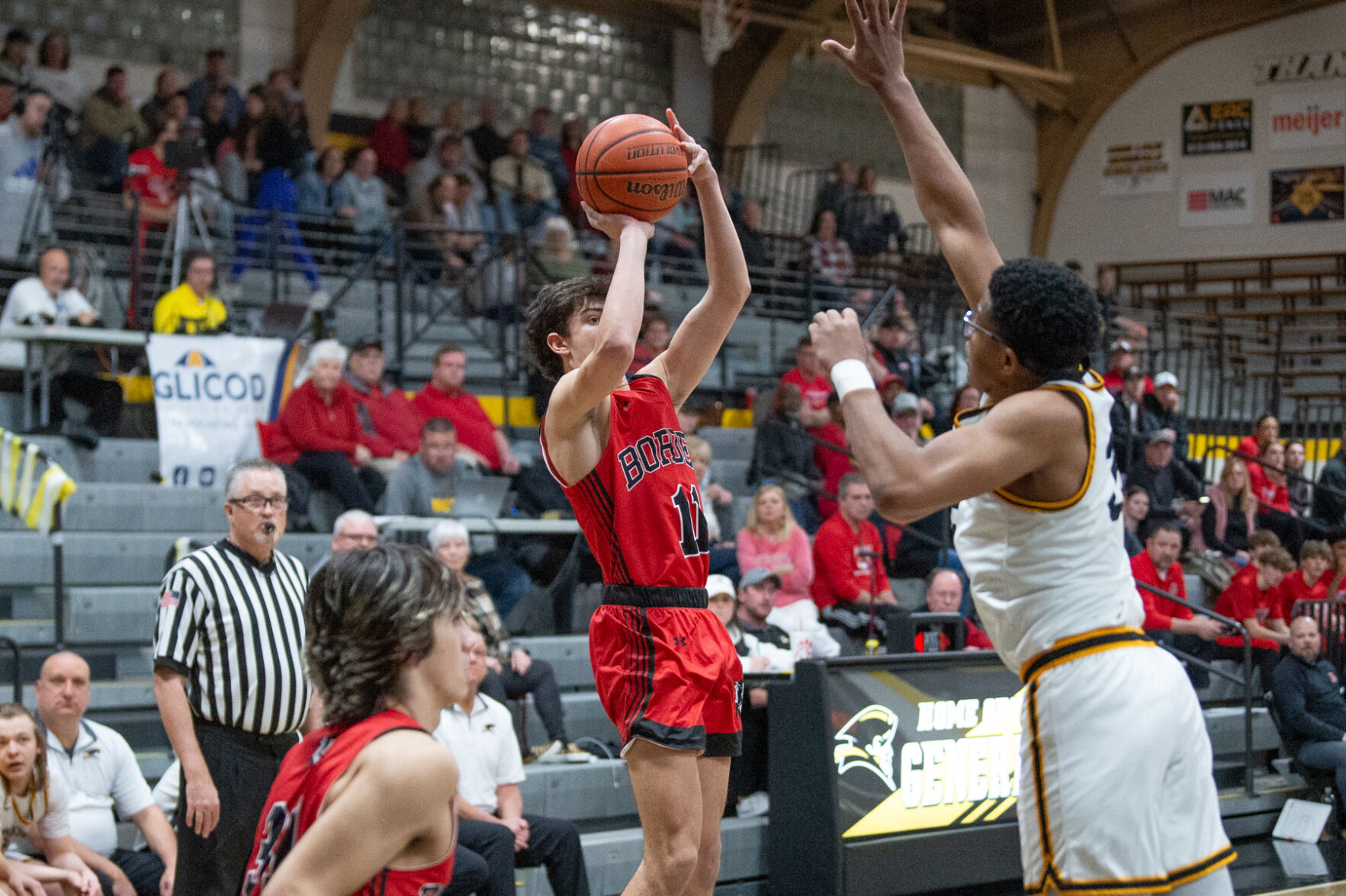 BOYS' BASKETBALL: Braves rally past Generals | Sports | newsandtribune.com