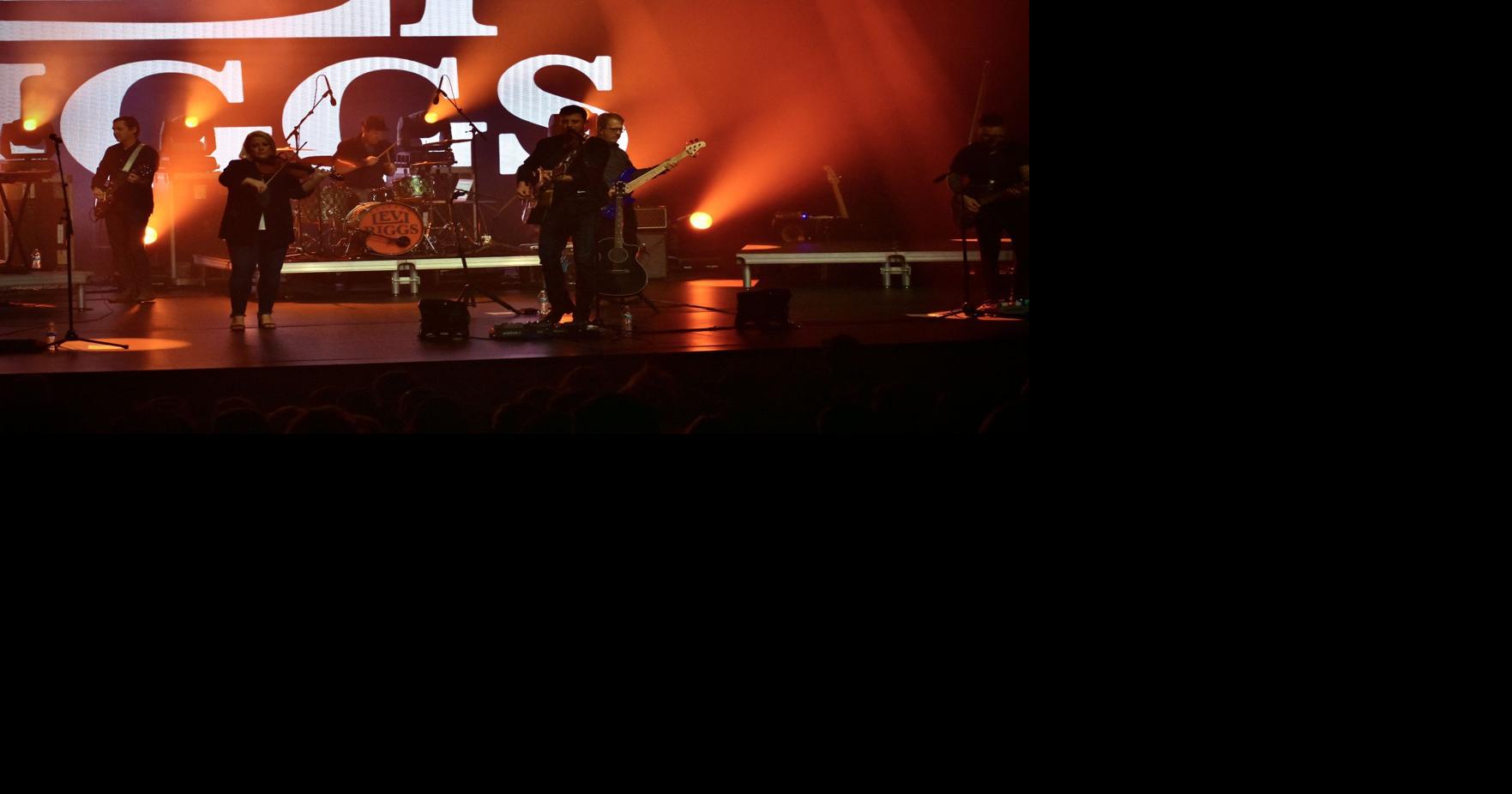 Levi Riggs conducts free concert at Ura Seeger Memorial Auditorium ...