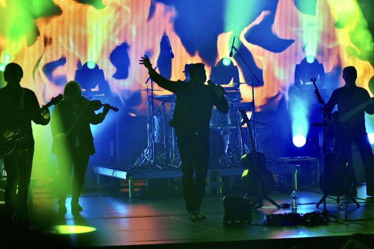 Levi Riggs conducts free concert at Ura Seeger Memorial Auditorium ...