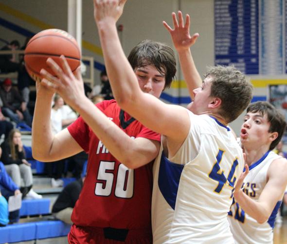 North White Vikings boys basketball beats Frontier Falcons | Sports ...