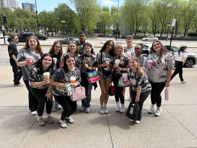 Milford Art Club visits Art Institute in Chicago | News | newsbug.info