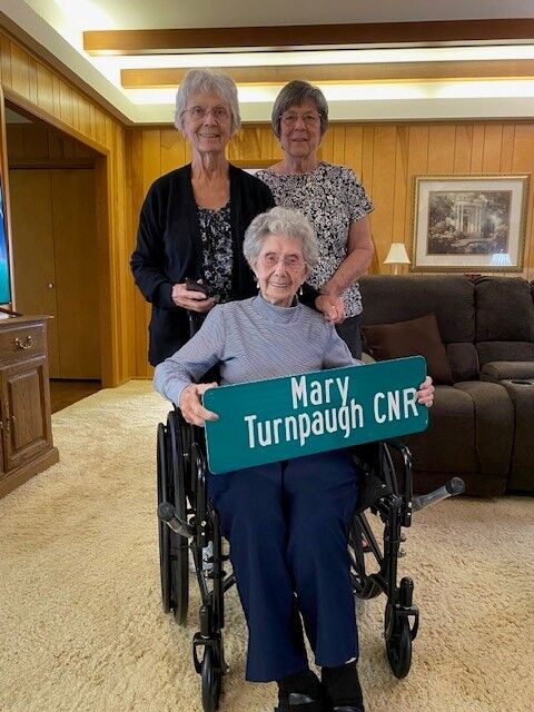 Turnpaugh honored with sign for 100th birthday | News | newsbug.info