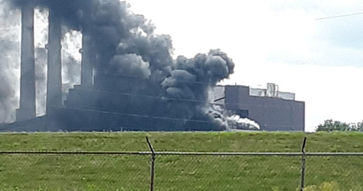 20 area fire departments battle blaze at NIPSCO's Wheatfield generating ...