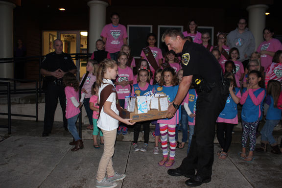 Girls Scouts show appreciation to DeMotte Police | News | newsbug.info