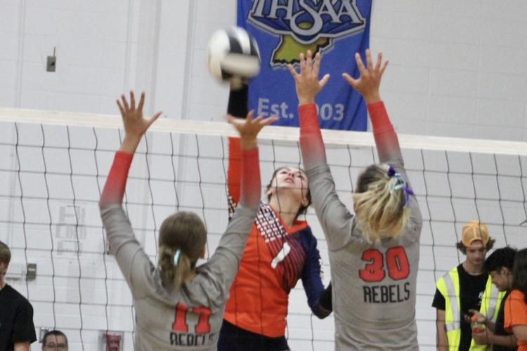 Rebels, Spartans face off at South Newton | Sports | newsbug.info