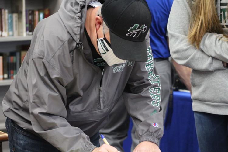 SNAPSHOTS: North White's Kinsey Westerhouse signs with Huntington ...