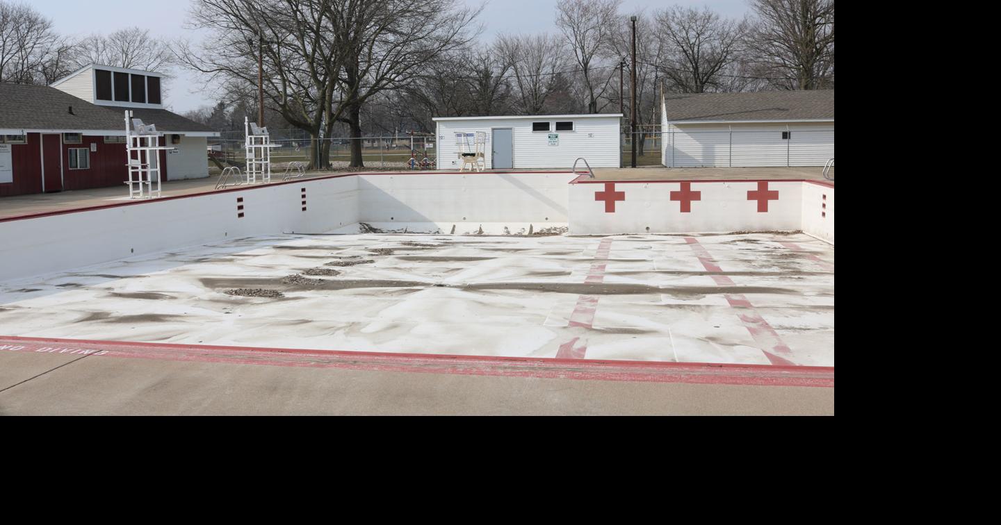 Watseka aldermen eye opening swimming pool for summer | Iroquois County ...