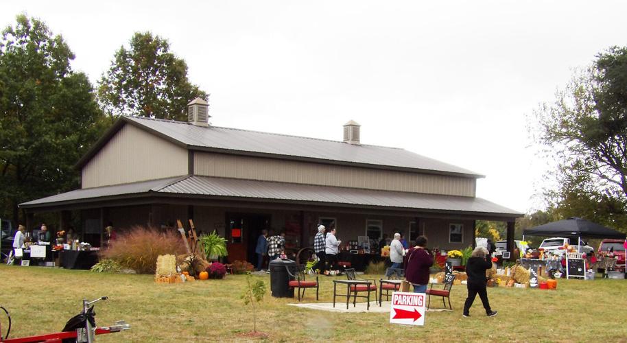 Fall at the Barn and Olde Ocotber Stroll bring different shopping ...