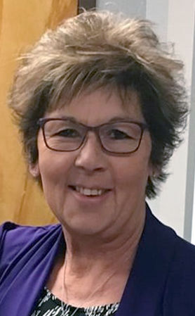 Twin Lakes' Kim Rosenbaum among finalists for Teaching Excellence prize ...
