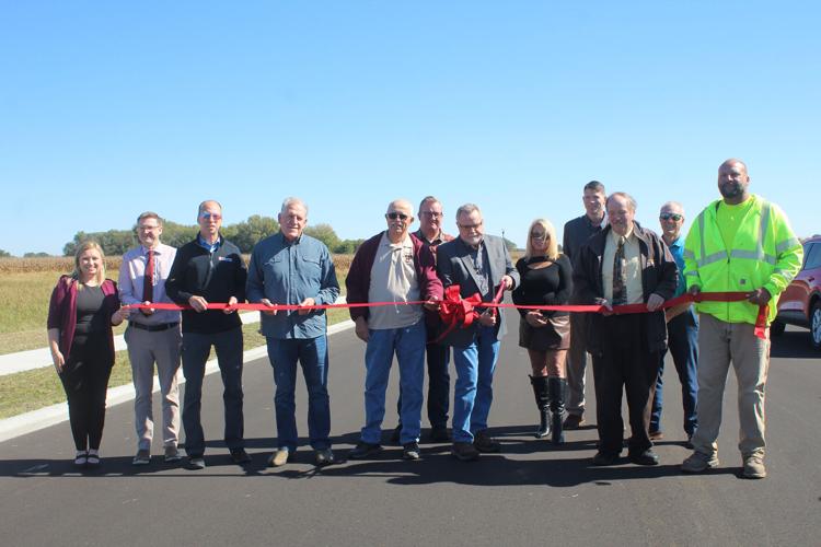 Martin Avenue officially opened in Watseka with ribbon-cutting | News ...