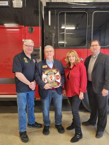 IL Firefighters honor Bennett for passing New Volunteer Tax Credit Law ...