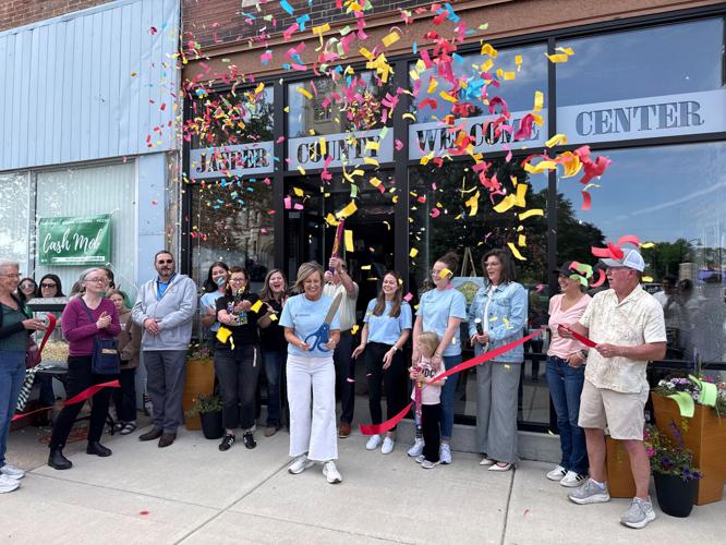 County Welcome Center takes center stage at Third Thursdays event ...