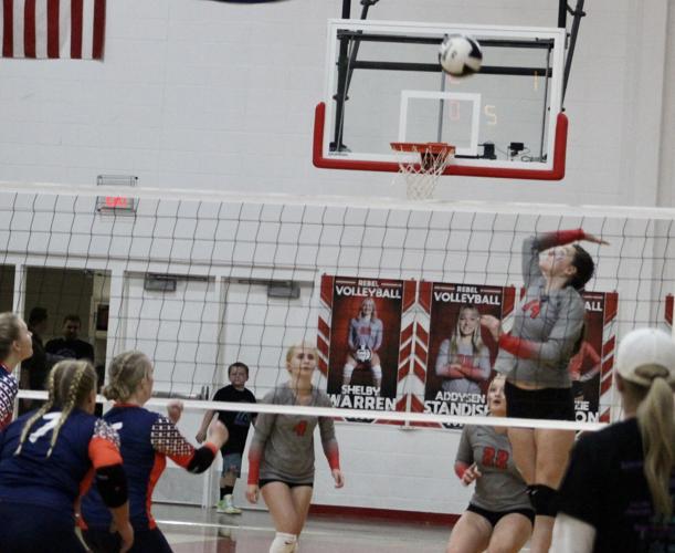 Rebels, Spartans face off at South Newton | Sports | newsbug.info