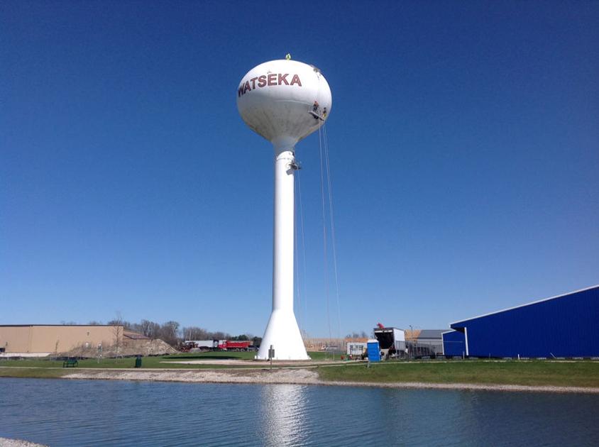 Water tower maintenance in Watseka | Iroquois County's Times-Republic ...