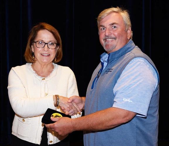 Bailey, Leach among judges honored at conference | News | newsbug.info