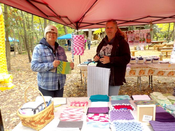 Fall at the Barn and Olde Ocotber Stroll bring different shopping ...