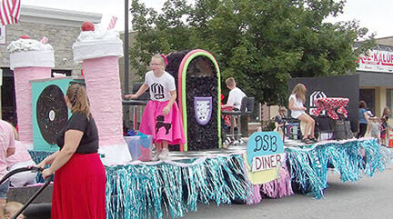 Wooden shoe decorating contest highlights 50th Touch of Dutch | News ...