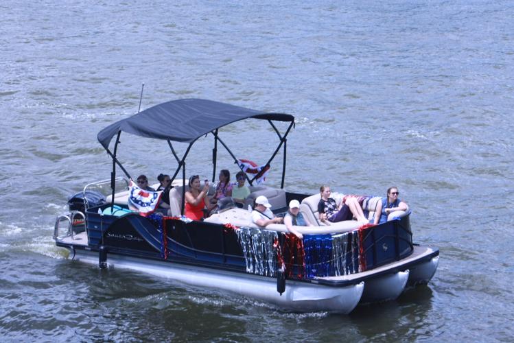 Annual Spectacular Lake Freeman Boat Parade: Celebrating Independence ...
