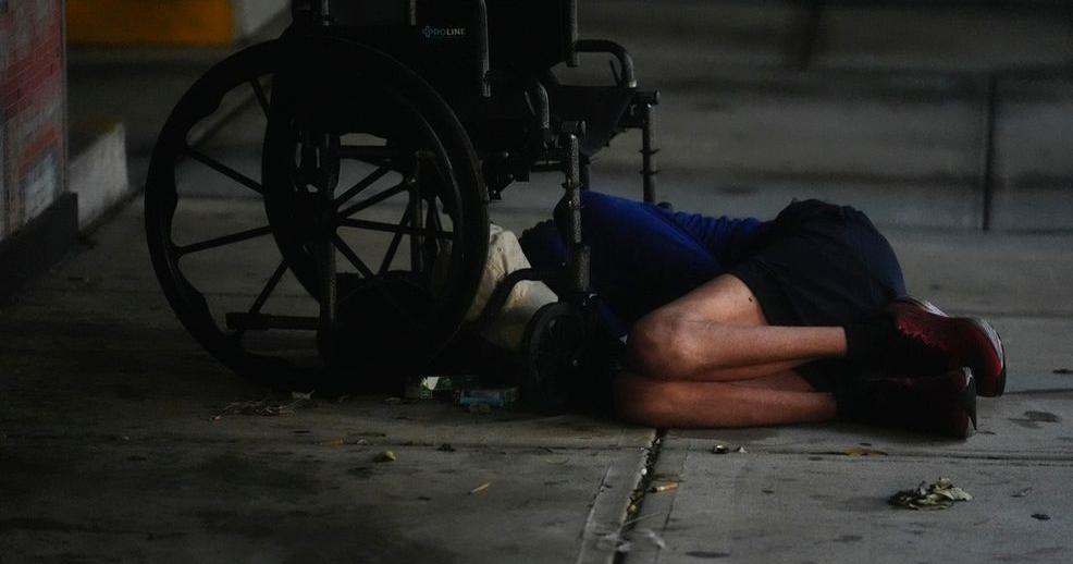 New report shows dramatic homelessness increase in Illinois | Local ...