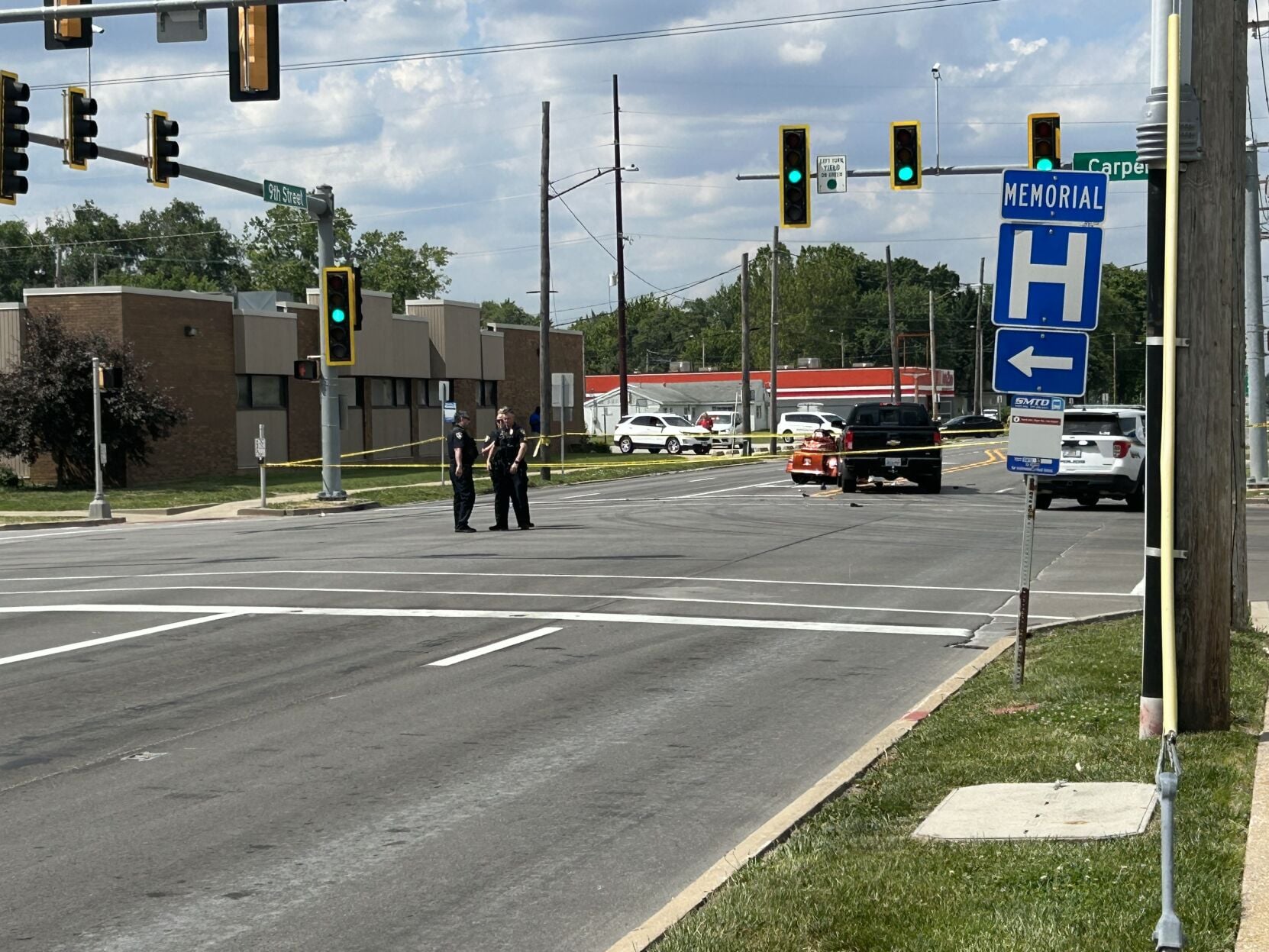 Motorcycle and pick-up truck crash in Springfield leaves one person ...