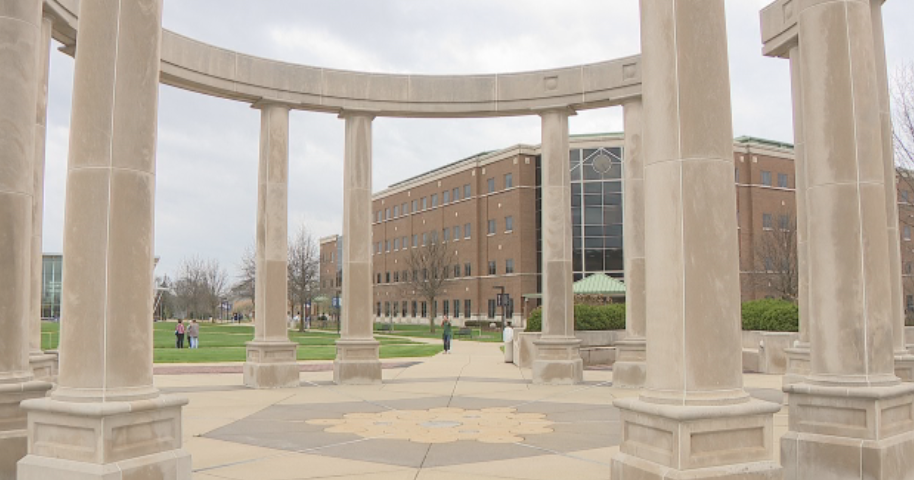 UIS faculty begin strike over failed negotiations Friday | Local News ...