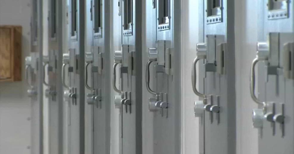 Pekin Man Sentenced to 21 Months in Prison for Filing a False Tax ...