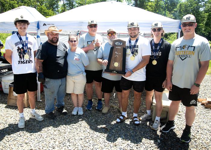 Victors on and off the field: SCA baseball players help at team benefit ...
