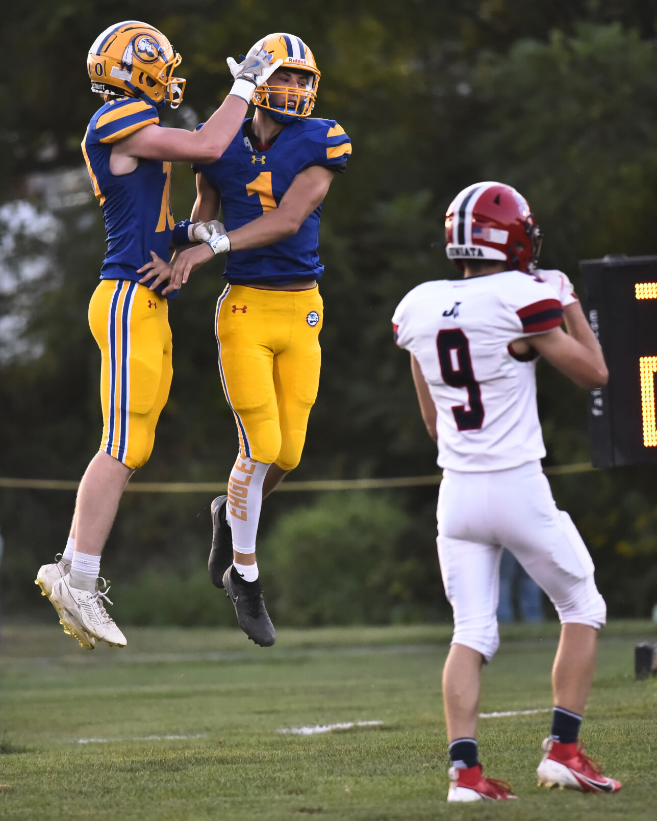 H.S. Football Week 11 Preview: Eagles earn home playoff game for second ...