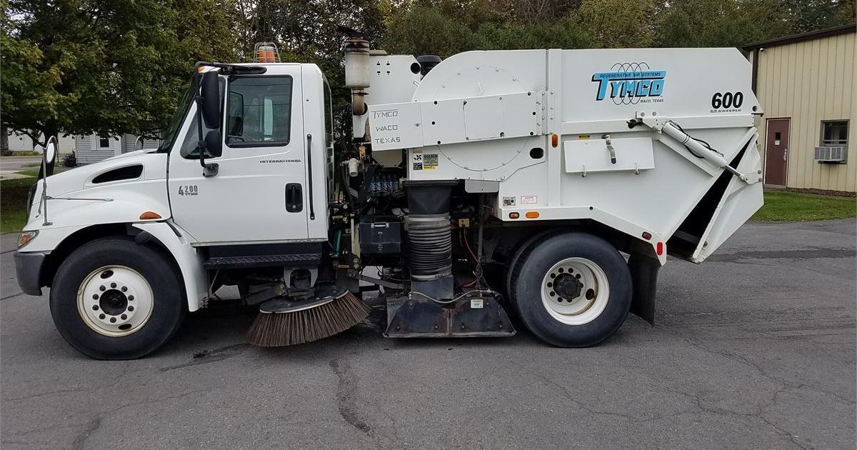 MC Twp. buys street sweeper | Local | newsitem.com