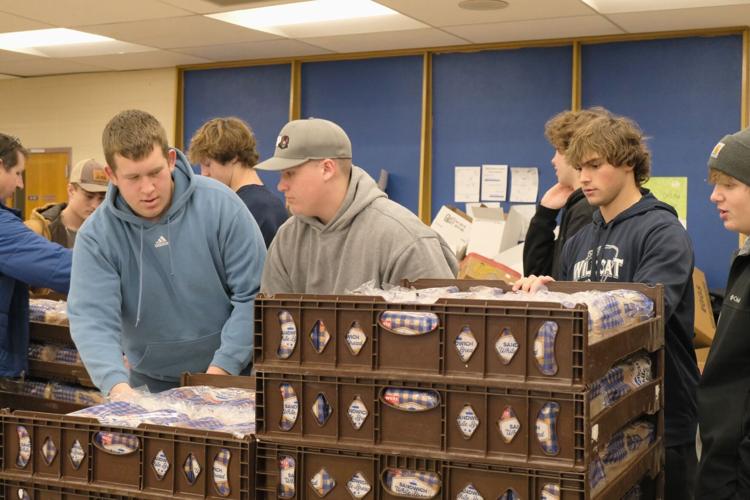 Kiwanis Club, students team up for food drive | Local | newsitem.com
