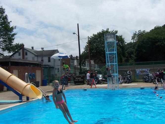 Third free swim held at Lawton Shroyer Memorial Pool; city has sponsors ...