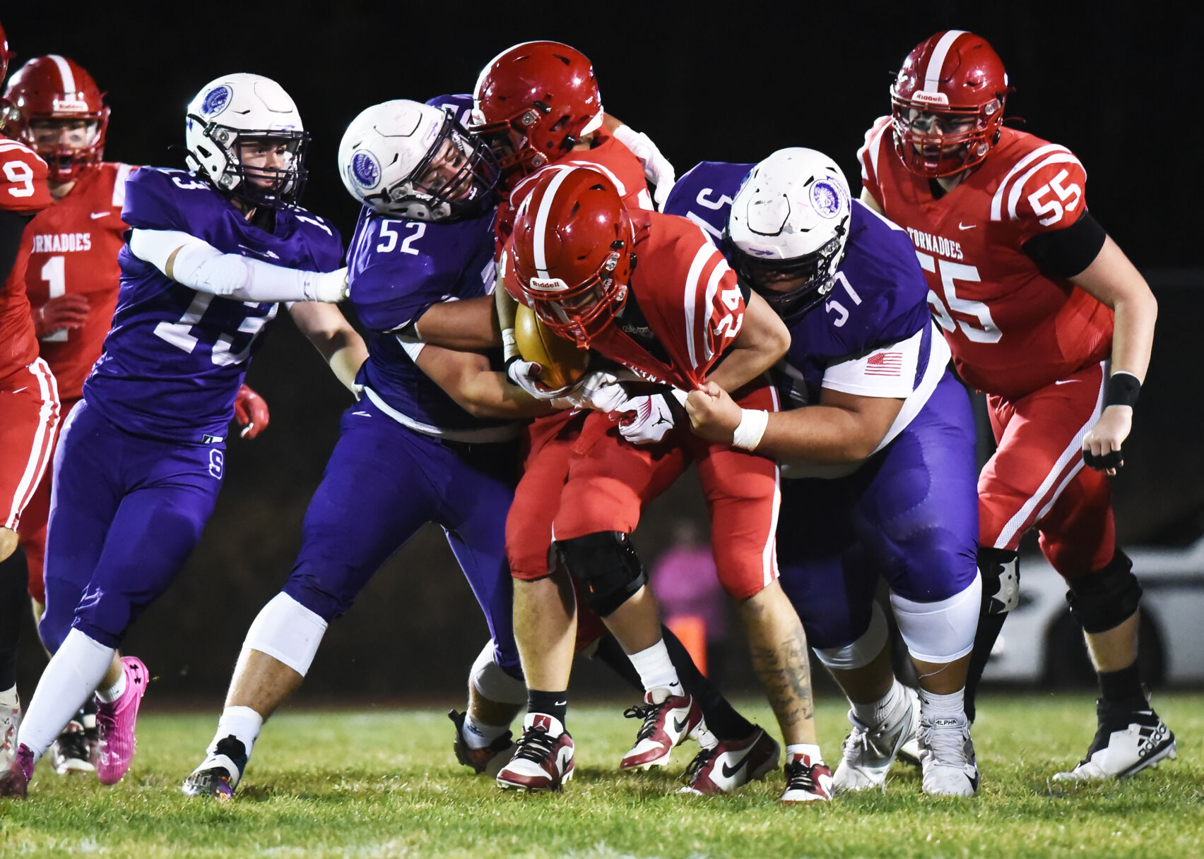 H.S. Football: Tornadoes' offense stymied as 27-game Bucket streak gets ...