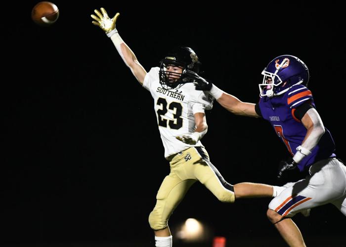 H.S. Football Notebook: Big plays helped Shamokin remain unbeaten ...