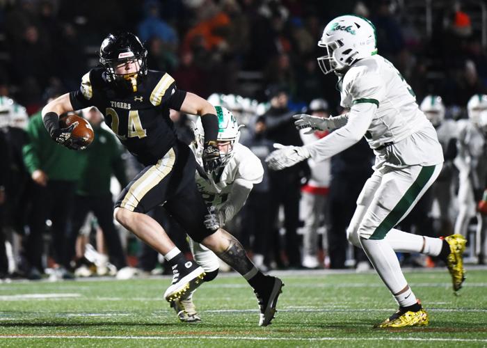 H.S. Football: Run defense leads SCA to 21st state semifinal win ...
